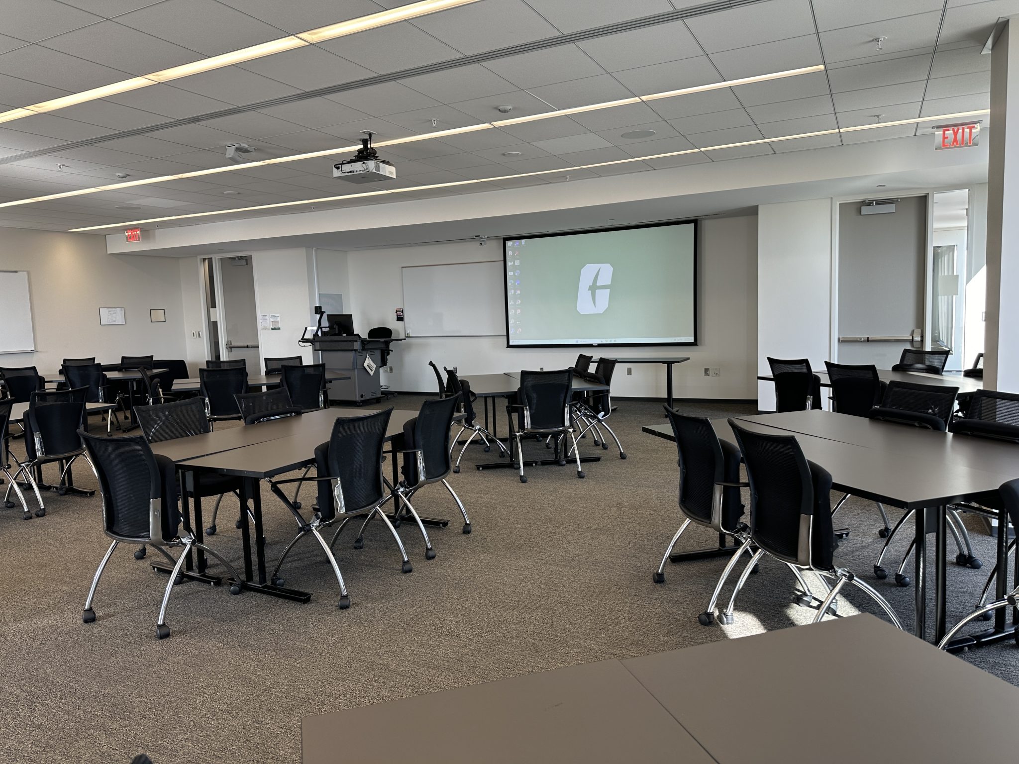 Dubois 1104 - The Center for Teaching and Learning